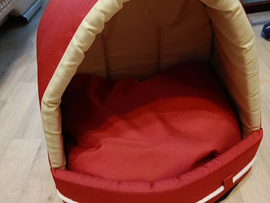 Домик и кормушка для любимого питомца