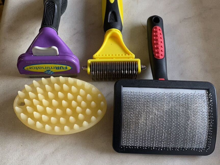 Инструменты для вычесывания кошек и собак