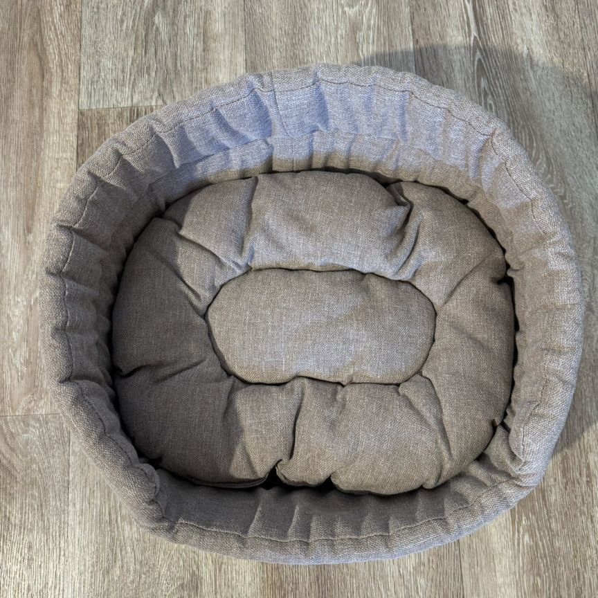 Лежанка для собак и кошек мелких пород