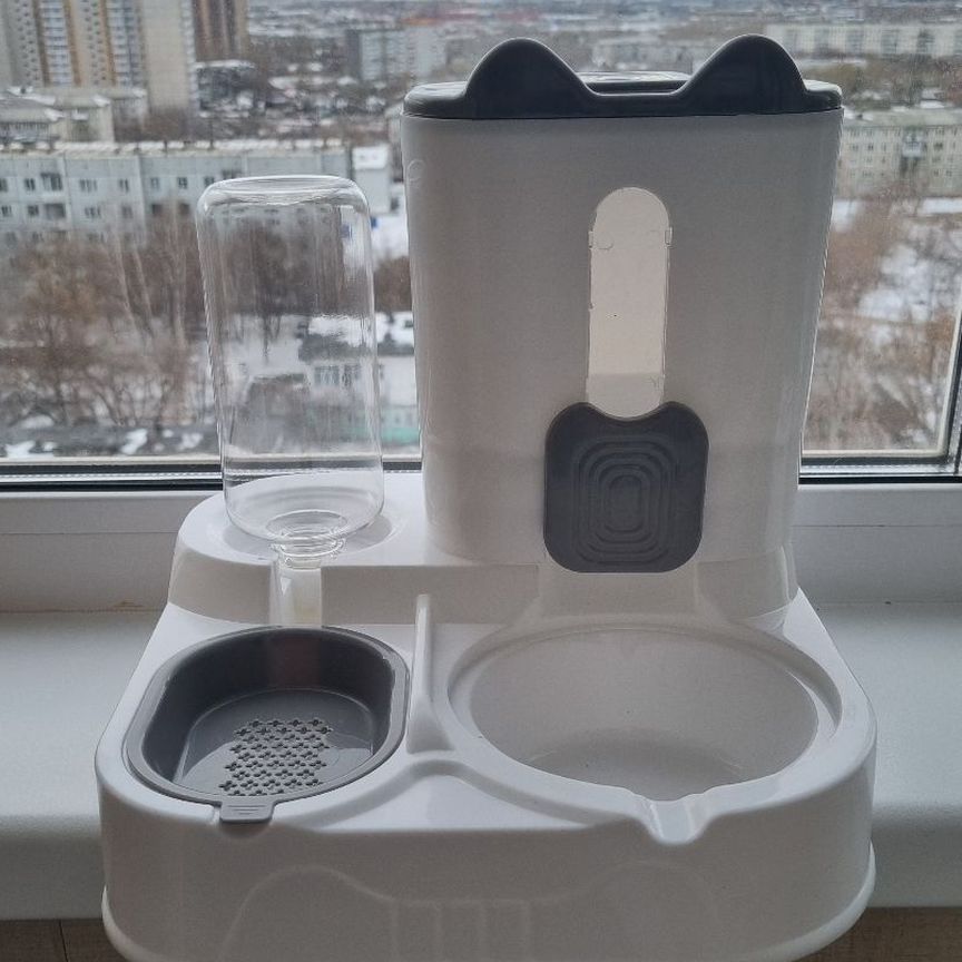 Автоматическая кормушка и поилка для кошек и собак