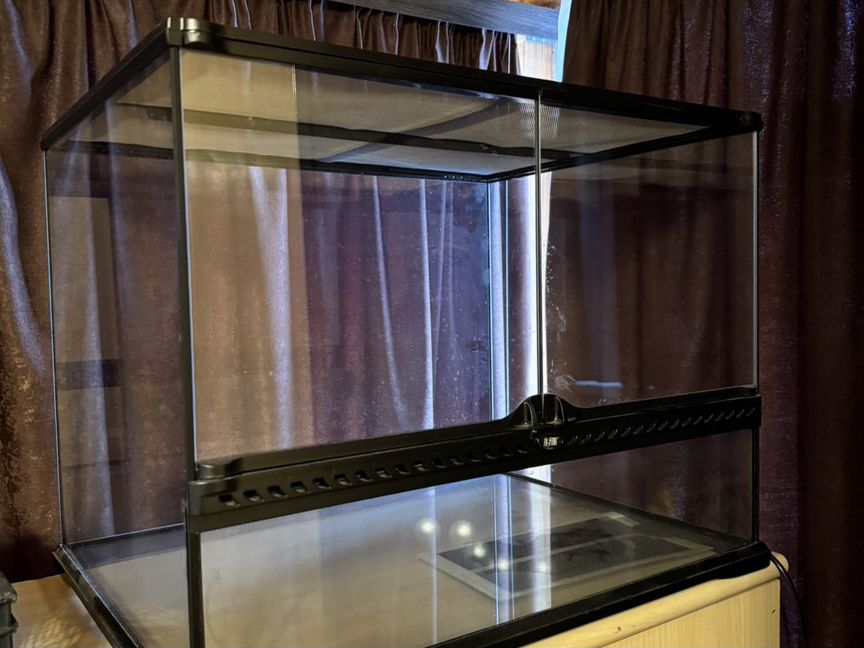 Террариум Exo-Terra 65x45x45 + необходимое