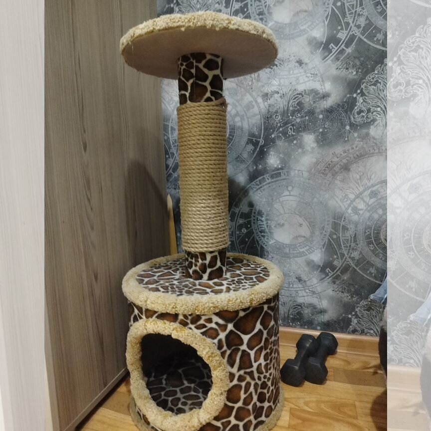 Когтеточка домик для кошки бу