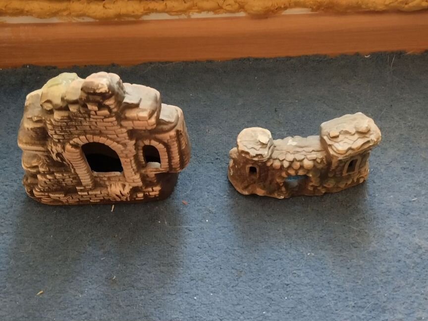 Клетка для попугая и аквариумные принадлежности