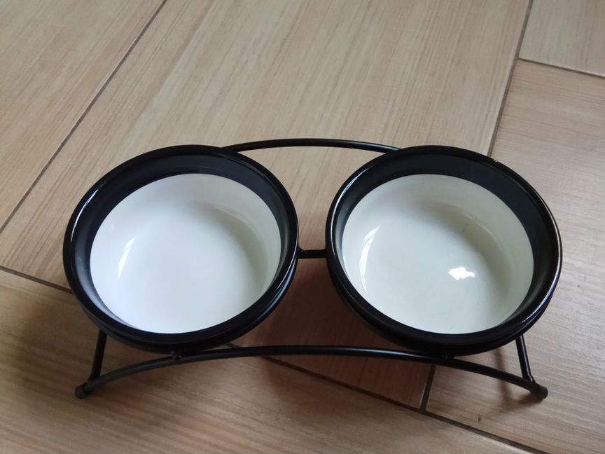 Миски керамические на подставке Trixie