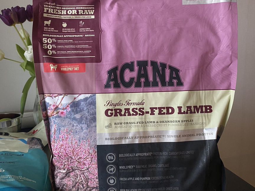 Acana Grass-Fed Lamb, Free-Run Duck, Pork