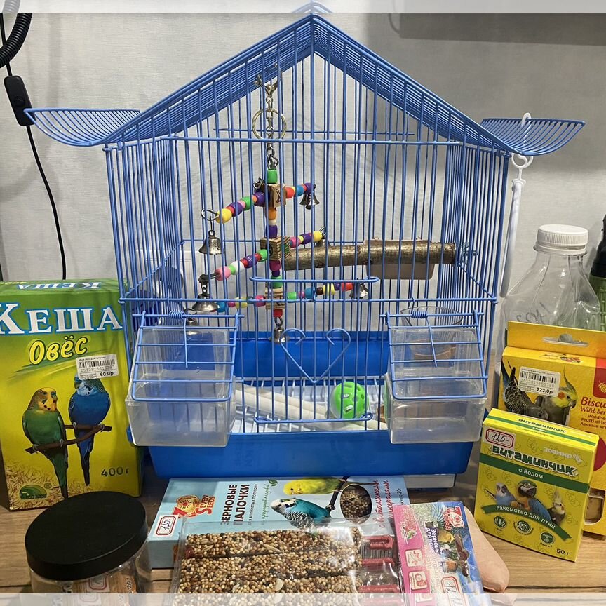 Клетка для попугая и всё необходимое