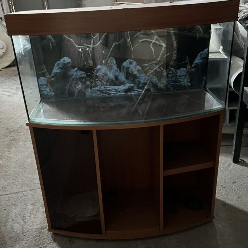 Аквариум с тумбой бу