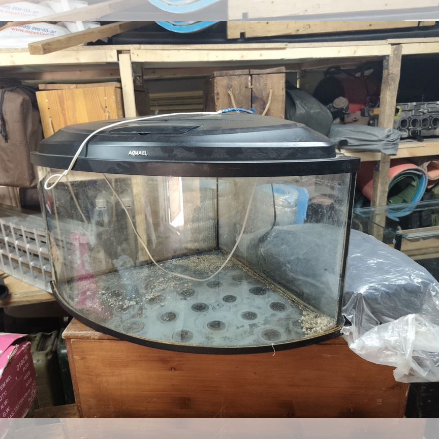 Аквариум с тумбой 100л