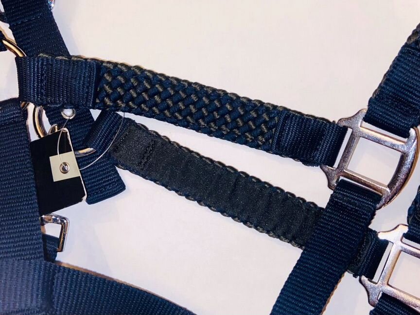 Недоуздок для лошади с чомбуром horze