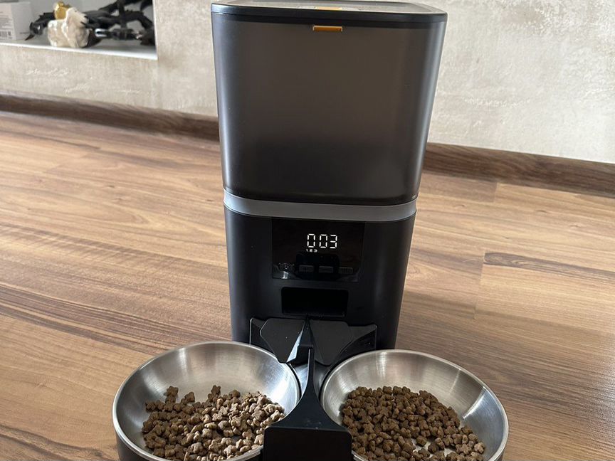 Автокормушка для кошек