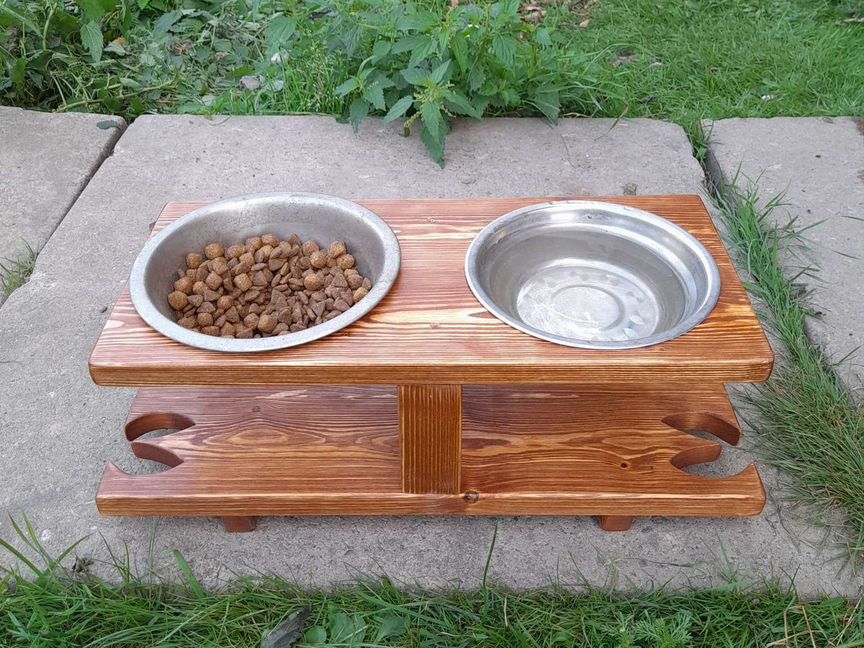 Подставка под миски