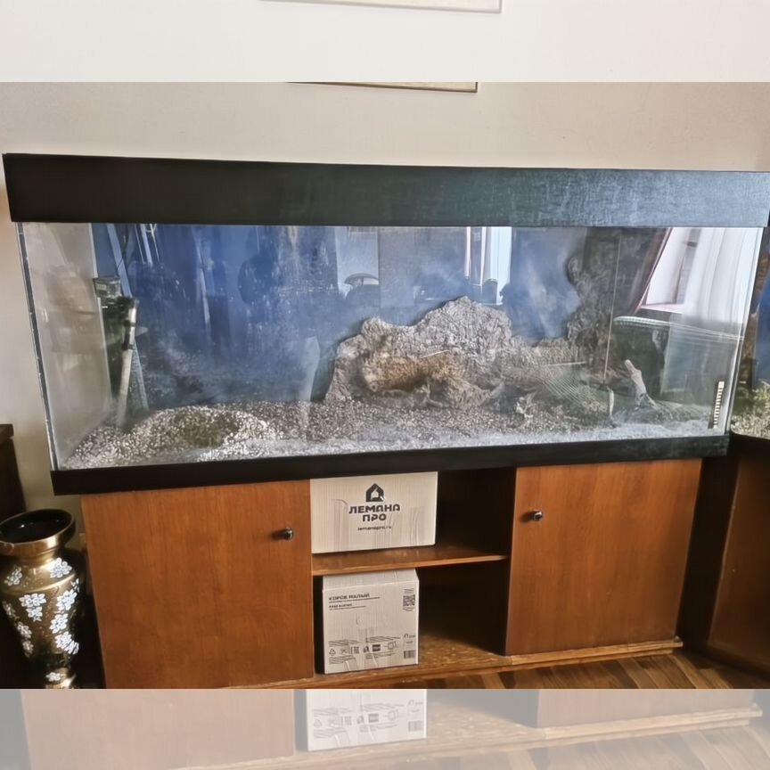 Аквариум с тумбой