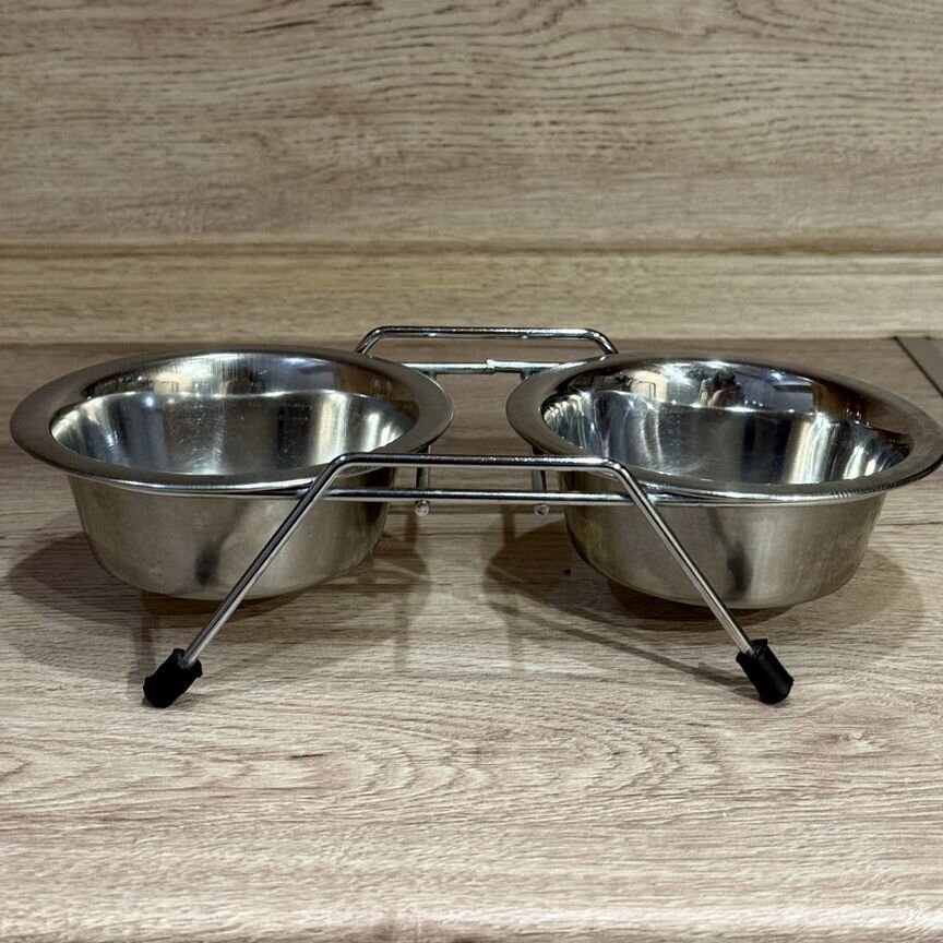 Миски на подставке для животных