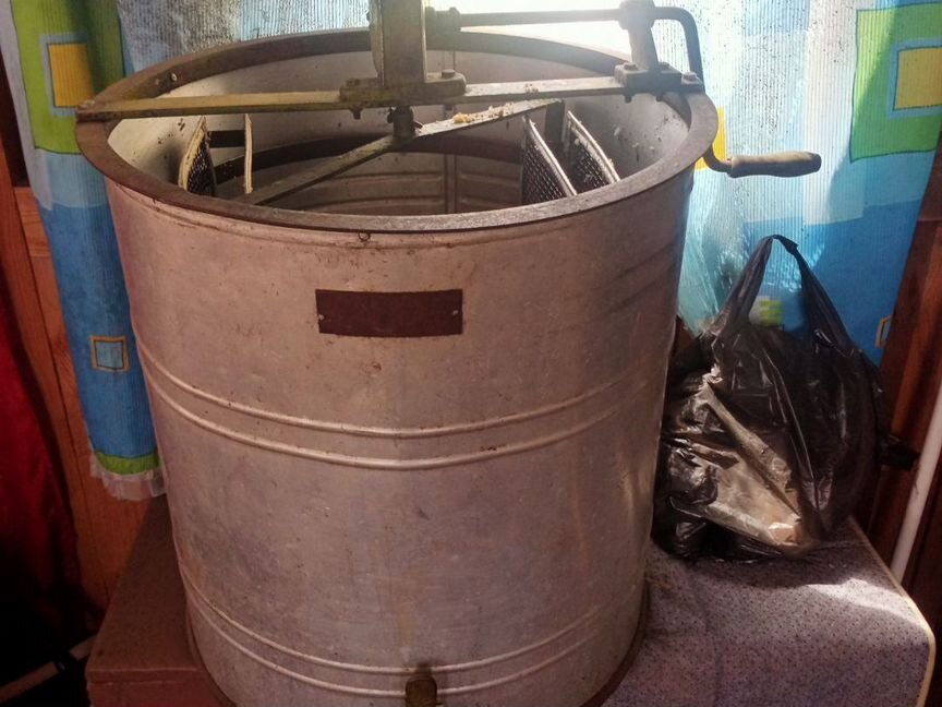 Медогонка 2-х рамочная