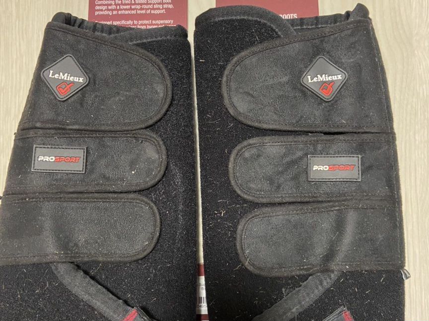 Ногавки для лошади