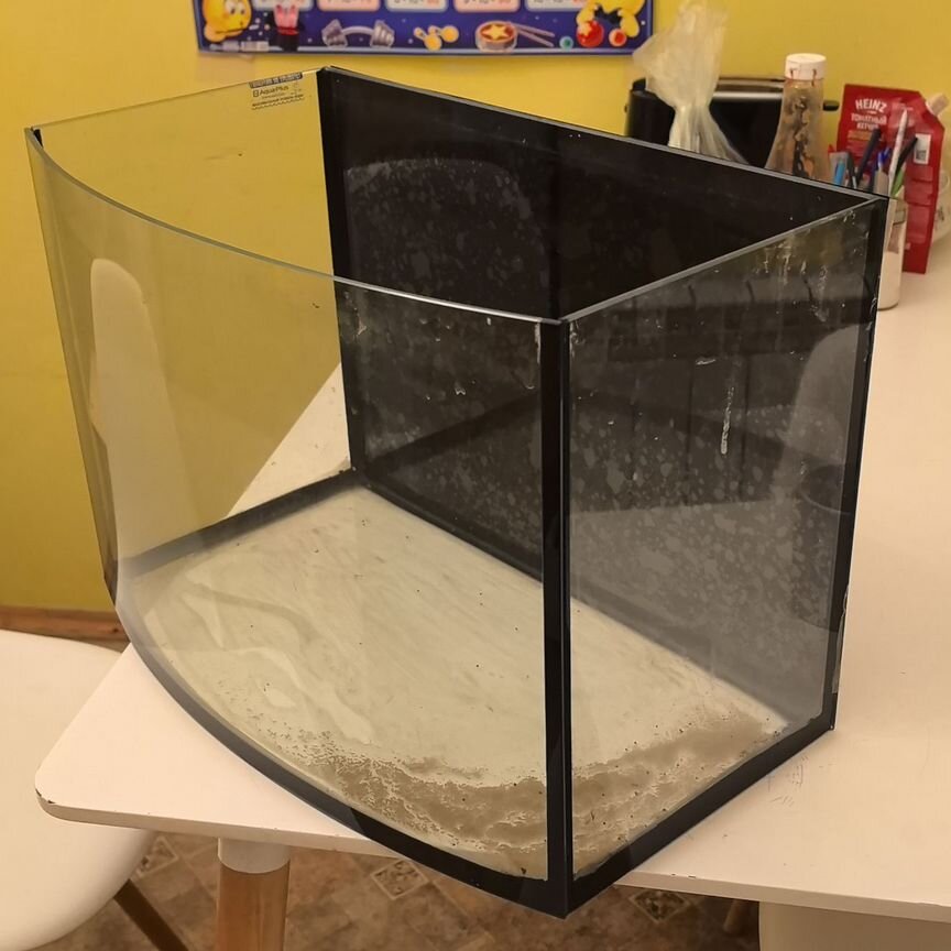 Отдам аквариум