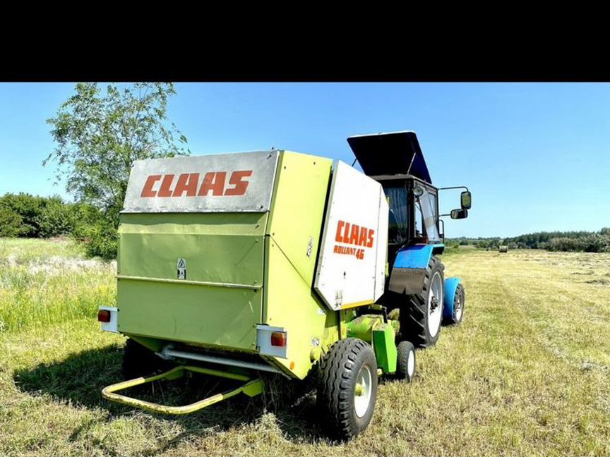 Прессование сена в рулонах