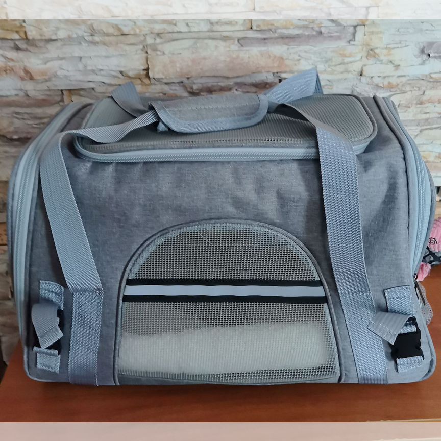 Переноска для мелких пород собак