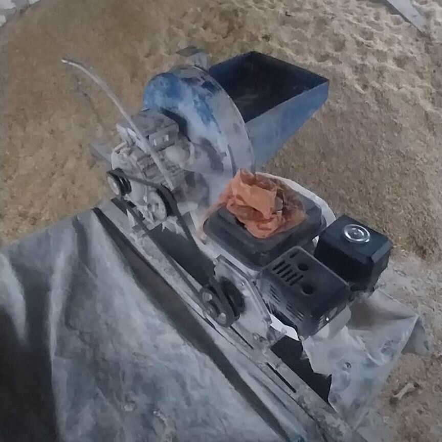 Мельница для зерна бу