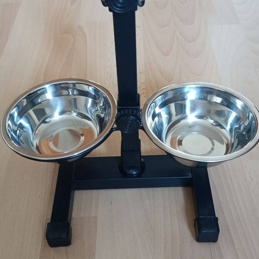 Подставка для мисок. Для собак