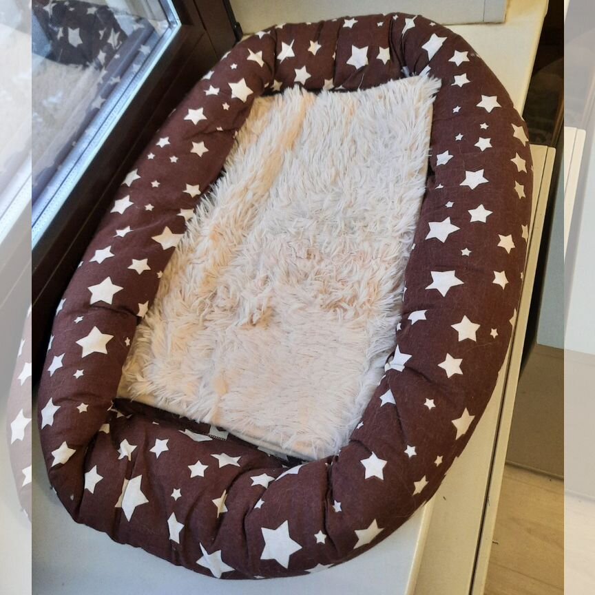 Лежанка для кошек