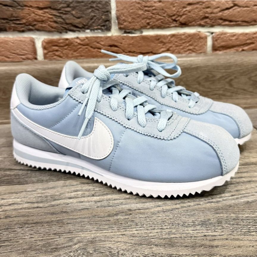 Кроссовки Nike cortez