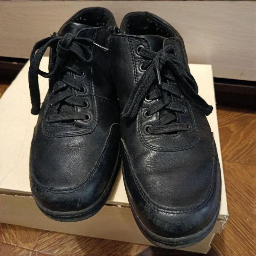 Ботинки мужские 26 см