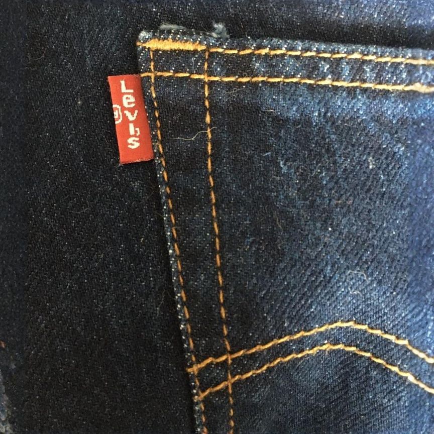 Джинсы levis