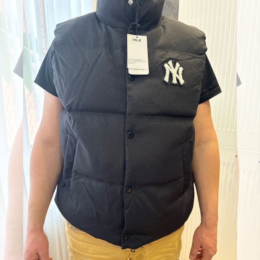 Жилетка мужская пуховая