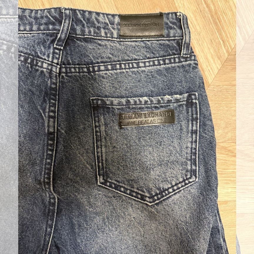 Джинсы Armani EXchange